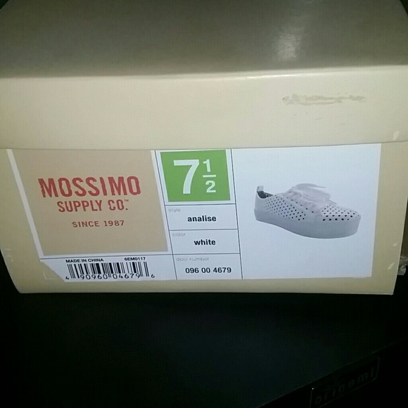 Mossimo Supply Co. | Shoes | New Mossimo White Platform Sneakers Shoes ...